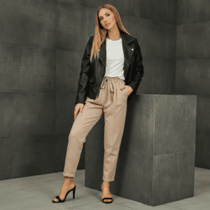 16 Beige Pants Outfit Ideas that You will Absolutely Love